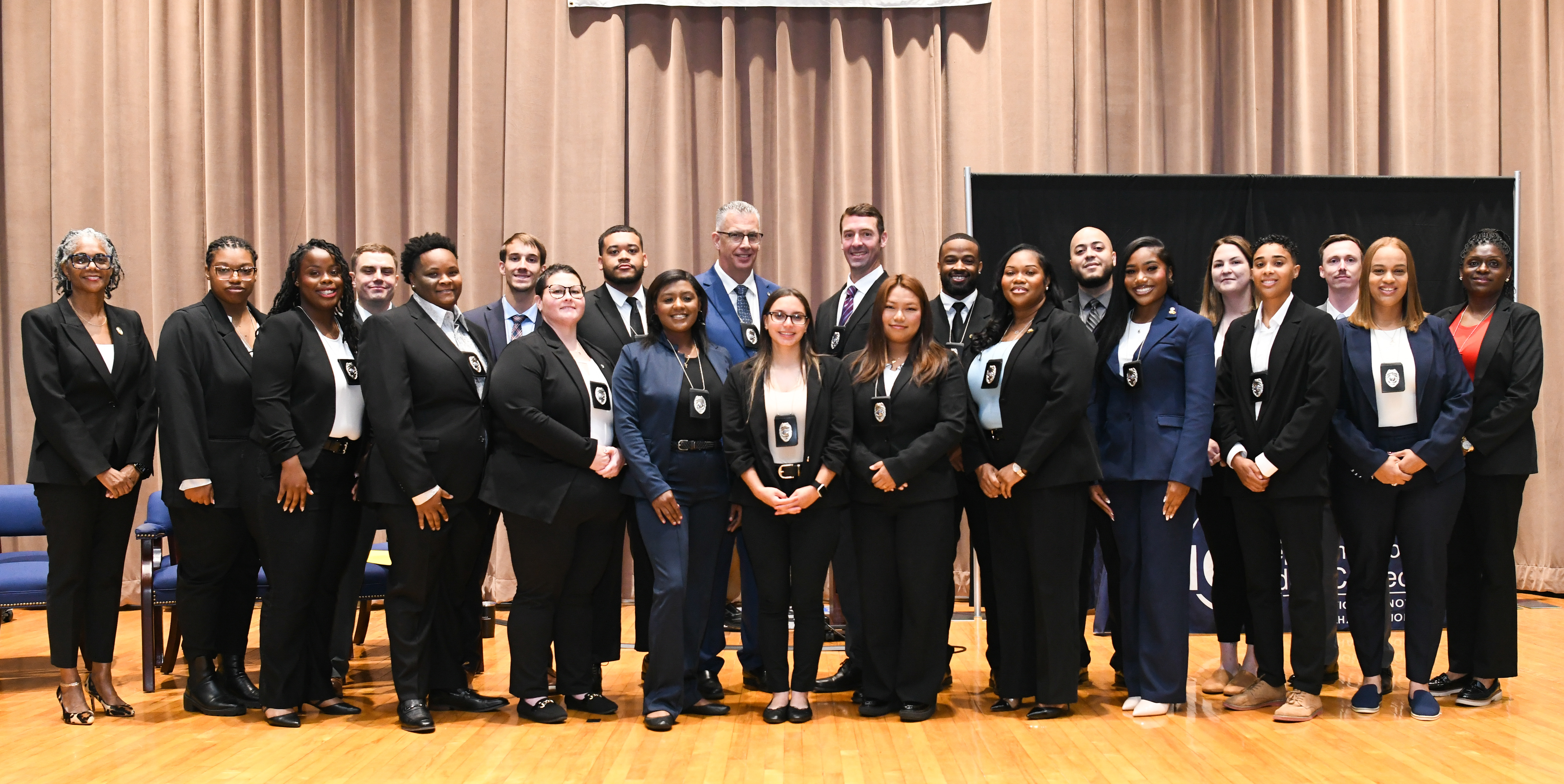 Twenty-one Probation/Parole Officers Graduate in Class 8 | NC DAC